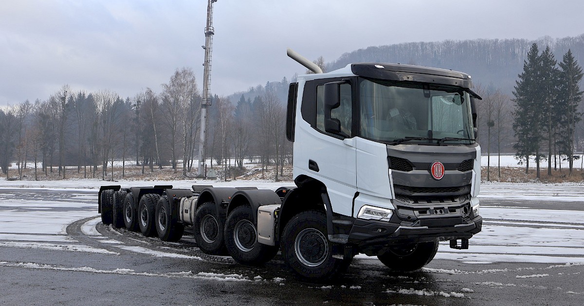 Myslíte si, že 4x4 je vrchol? TATRA PHOENIX 16x16 pre Austráliu vás ...
