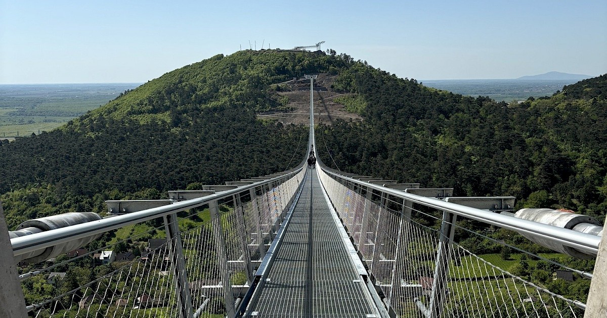 Nový most pri slovenských hraniciach: 700 m visutého mosta vo výške 80 m